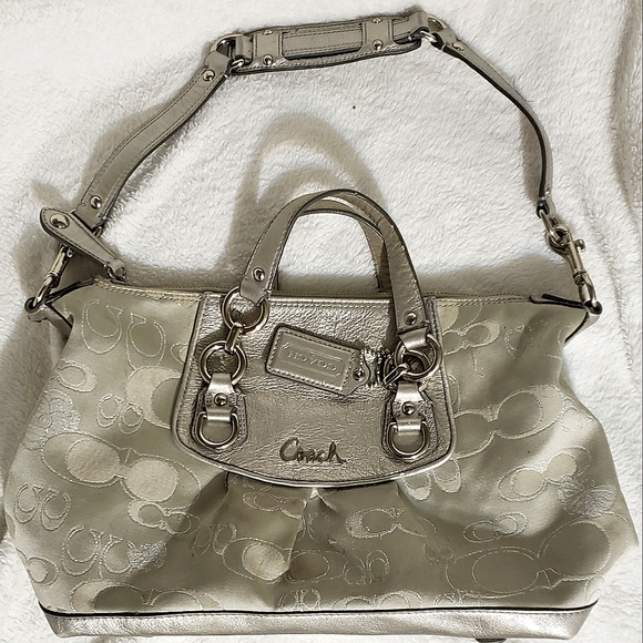 Coach | Bags | Coach Ashley Gray Signature Metallic Silver Satchel F997 ...